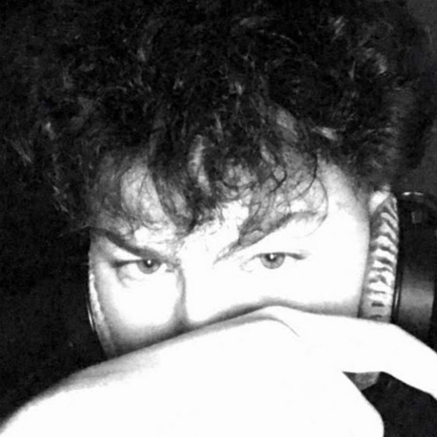 AKedOLT0XP8gIFNdMntKpiIyV6hlIJK2bi1HkU7XZ2nWyQ=s900-c-k-c0x00ffffff-no-rj