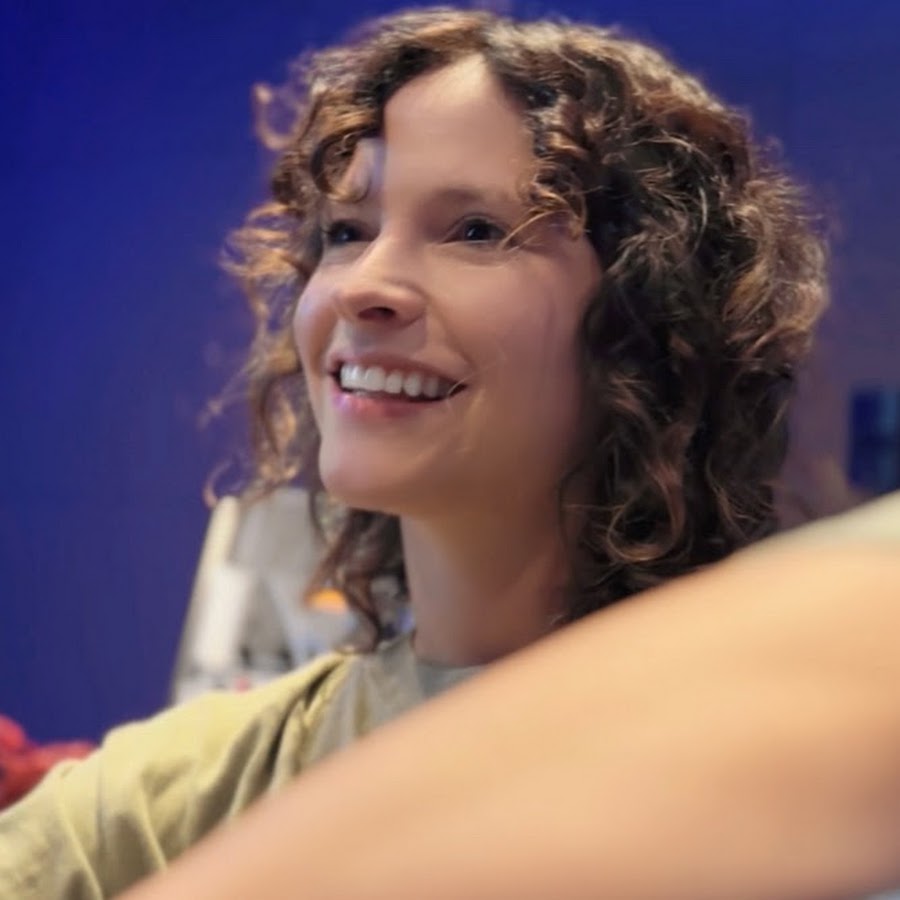 AKedOLT98E6OQlFqqQ4lYoWedsL_U5-CLP0TBxY4oz--Qw=s900-c-k-c0x00ffffff-no-rj