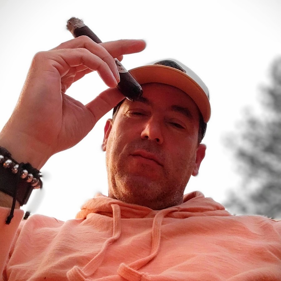 AKedOLT9LMDjQgWR3Hw6uc_inTZvnEXGl0FxYBQzvQeekQ=s900-c-k-c0x00ffffff-no-rj