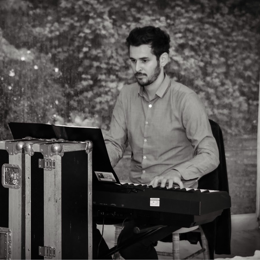 AKedOLTAUlS8Vgi3bWqisOU-xDcYHy0cRpe_AnidlsBZkA=s900-c-k-c0x00ffffff-no-rj