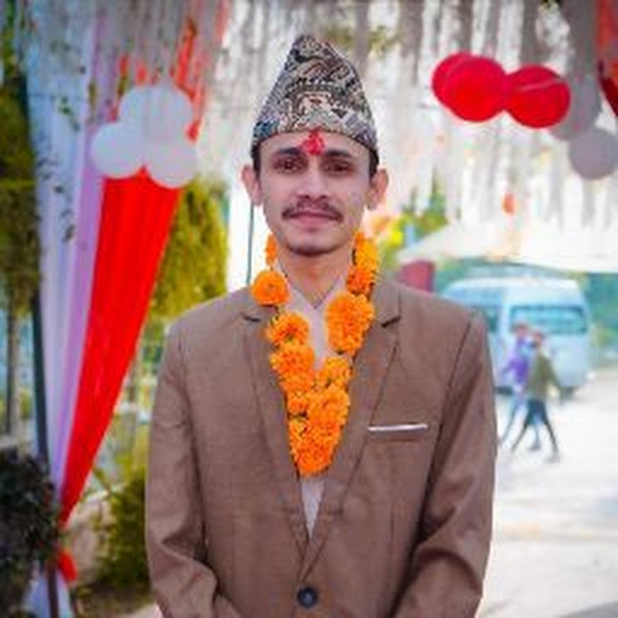 AKedOLTWMdV2UNBffeqW2hAXC1gJHr8kaz9yTwbEYd90SA=s900-c-k-c0x00ffffff-no-rj