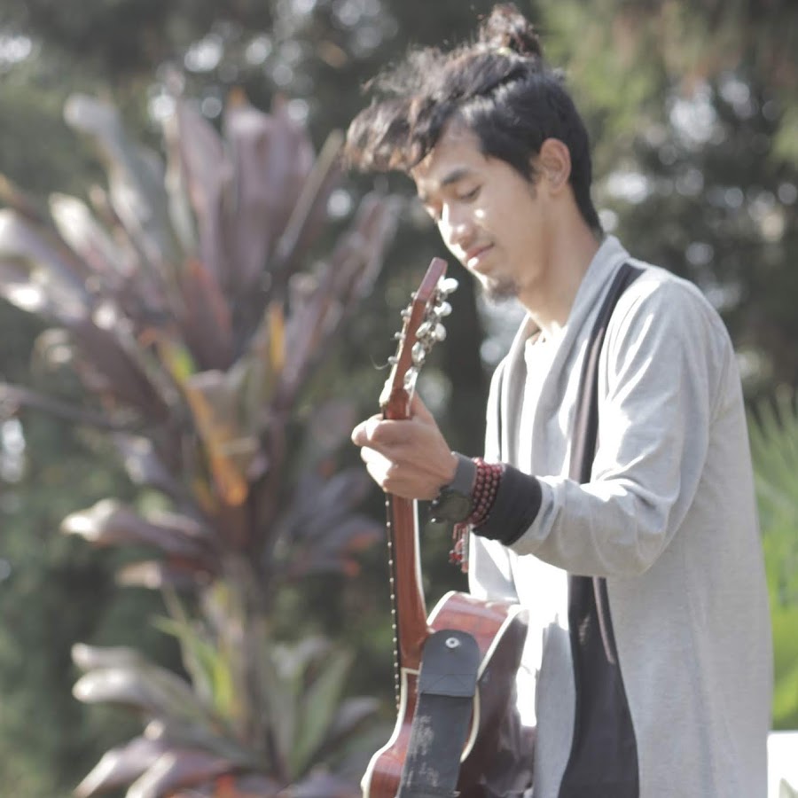 AKedOLT_nsfVFgckYmxpplglokgVIjd-o2x9NmfHul0csA=s900-c-k-c0x00ffffff-no-rj