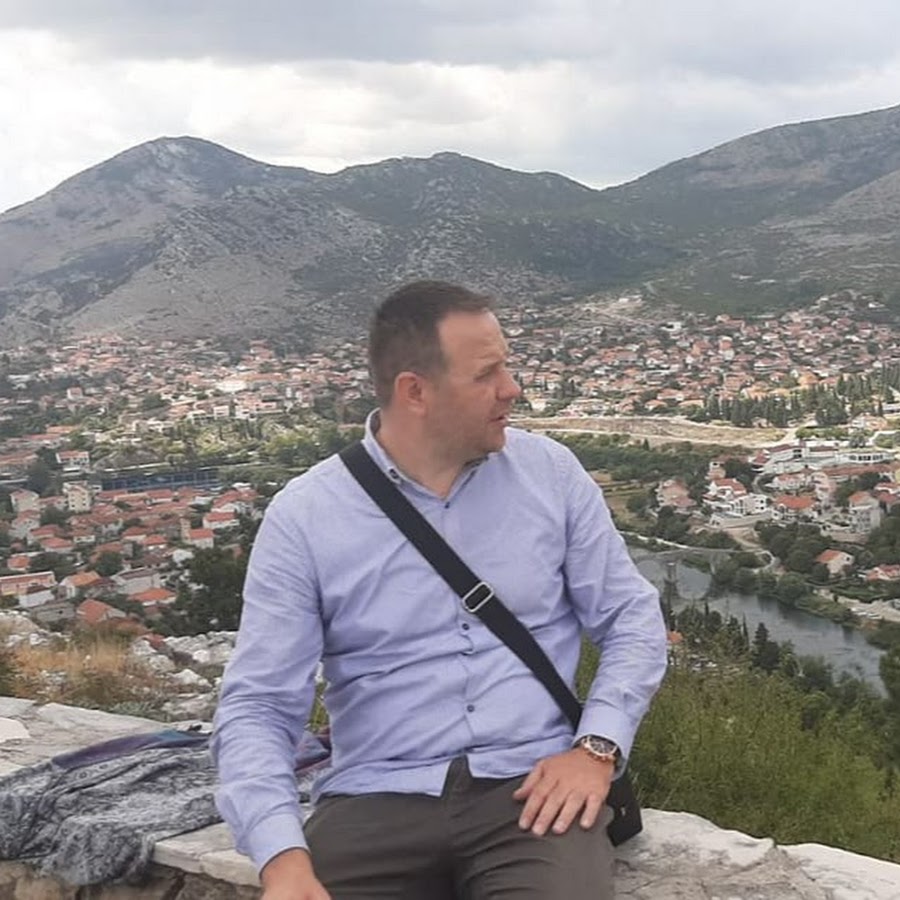 AMLnZu-0k9rGUDeJ1ELzvlP2zH3IB9xucG8wvyynOw=s900-c-k-c0x00ffffff-no-rj