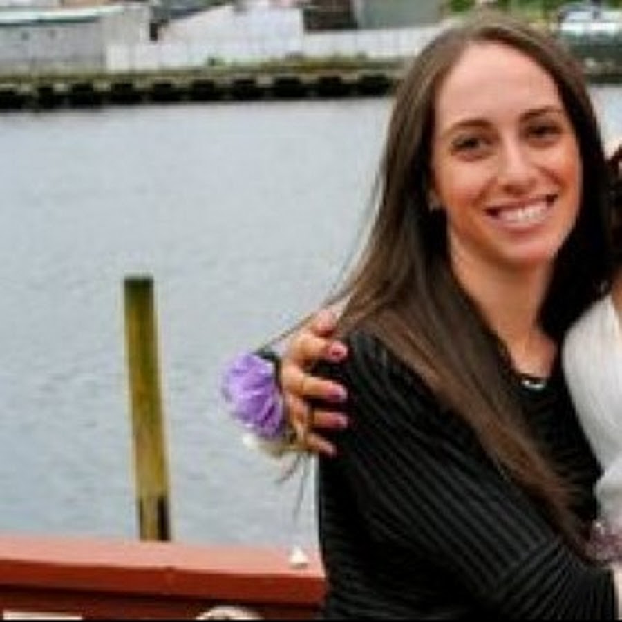 AMLnZu-3_fE2hCQ_qJplU8AMEs1zDOd8IuPDim5oxpbO=s900-c-k-c0x00ffffff-no-rj