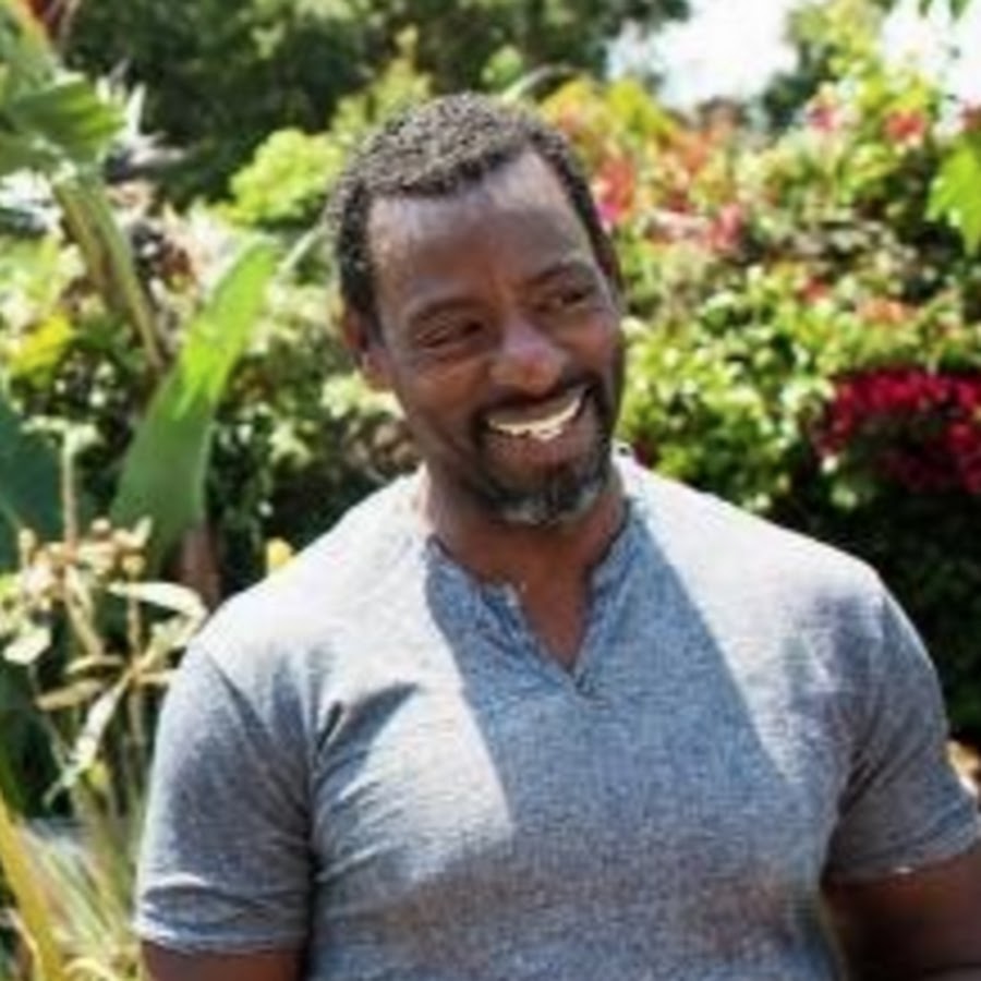 AMLnZu-Alc4WRYVnbxEGsfTMMsAQOlhEvuR67NKr4lNl=s900-c-k-c0x00ffffff-no-rj