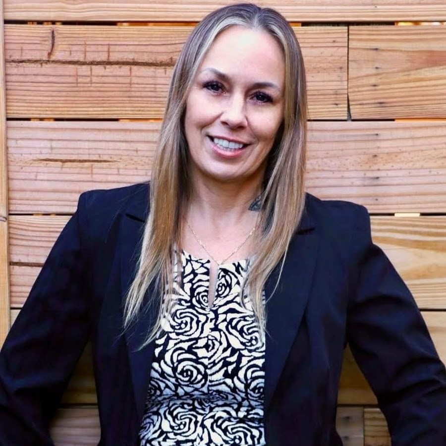 AMLnZu-CbHfmcDQslboiwuETWCQBMwpi8wGI88GrI8_mfQ=s900-c-k-c0x00ffffff-no-rj