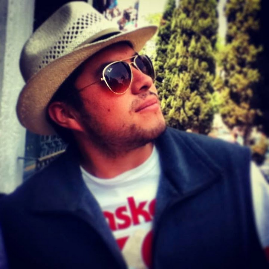 AMLnZu-DbmTzVohsm4AZ3lx8joGekH3ZxVX9Fj1IFs-h=s900-c-k-c0x00ffffff-no-rj