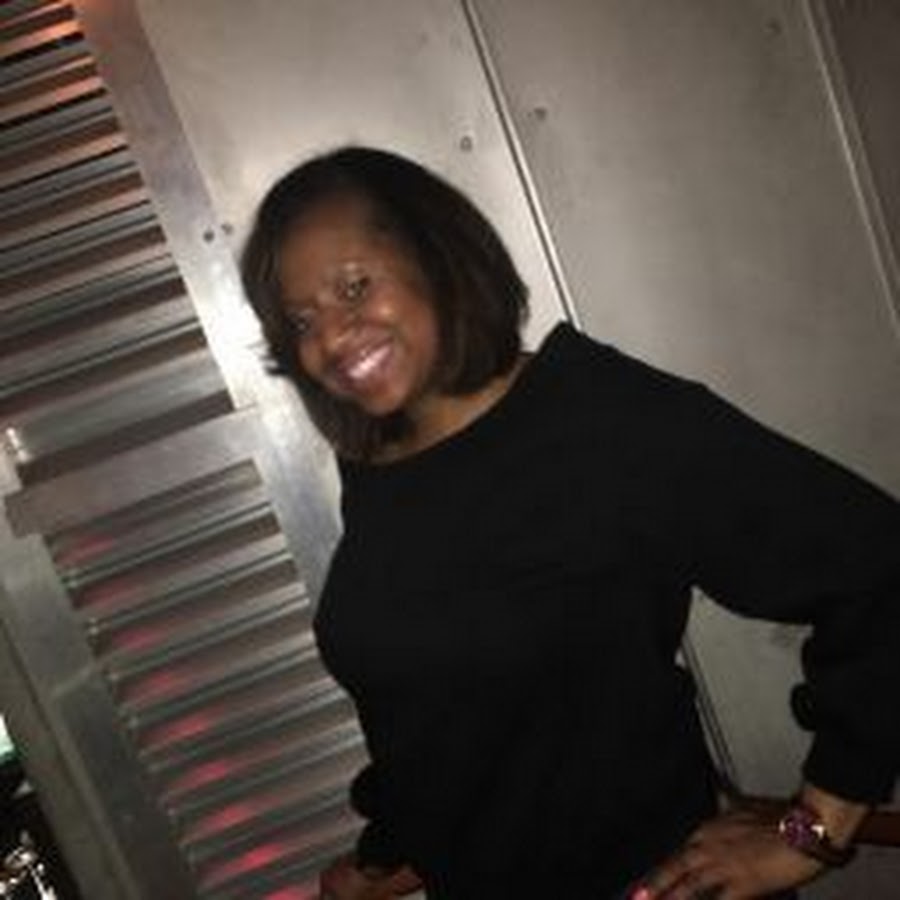 AMLnZu-Dh4cLzaUgXIcHTpdtUVwFEdtu_SawSE4y2G76HQI=s900-c-k-c0x00ffffff-no-rj