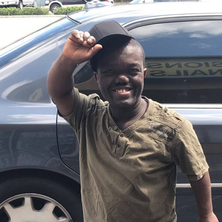 AMLnZu-I6uBZA_oTHMFGQwXAuetKJDP1RhSv_o8qP4wZpw=s900-c-k-c0x00ffffff-no-rj