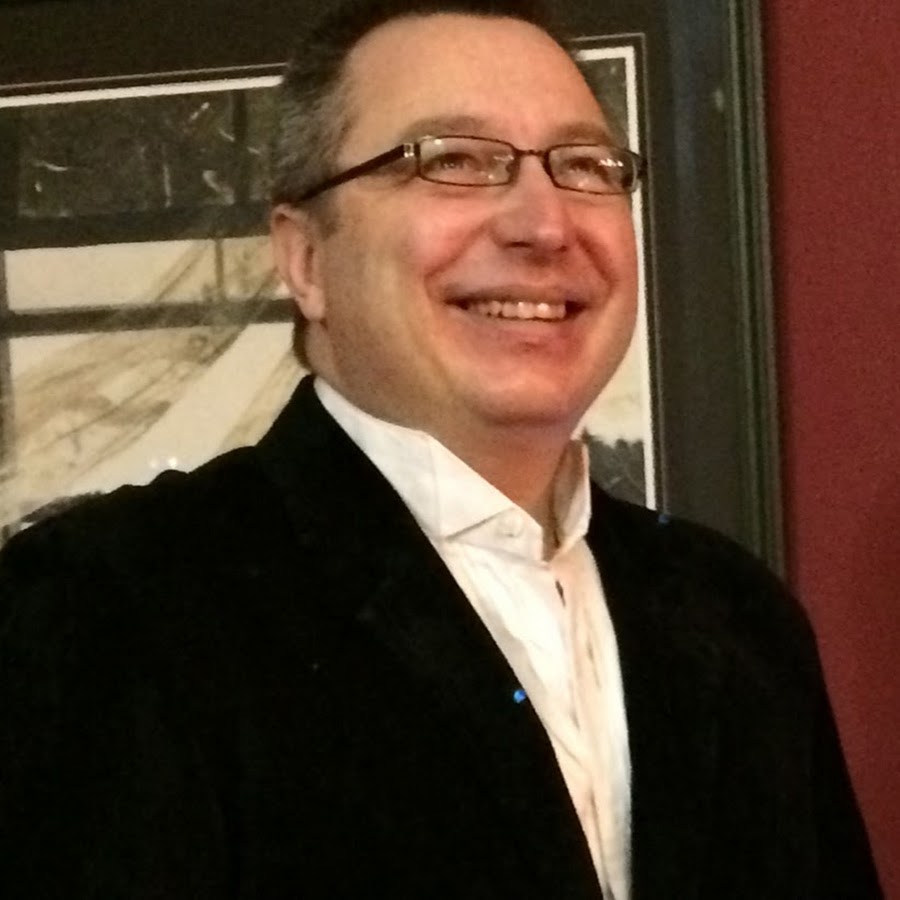 AMLnZu-JO1DvqKD0kJ_r5h8WcsRjYljinmQm5t4HoyxsJg=s900-c-k-c0x00ffffff-no-rj