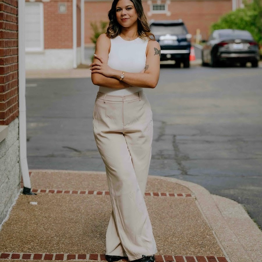 AMLnZu-MugC4HlVtKf8UbFv6tC92IfX4upHm_MabotyzZzI=s900-c-k-c0x00ffffff-no-rj