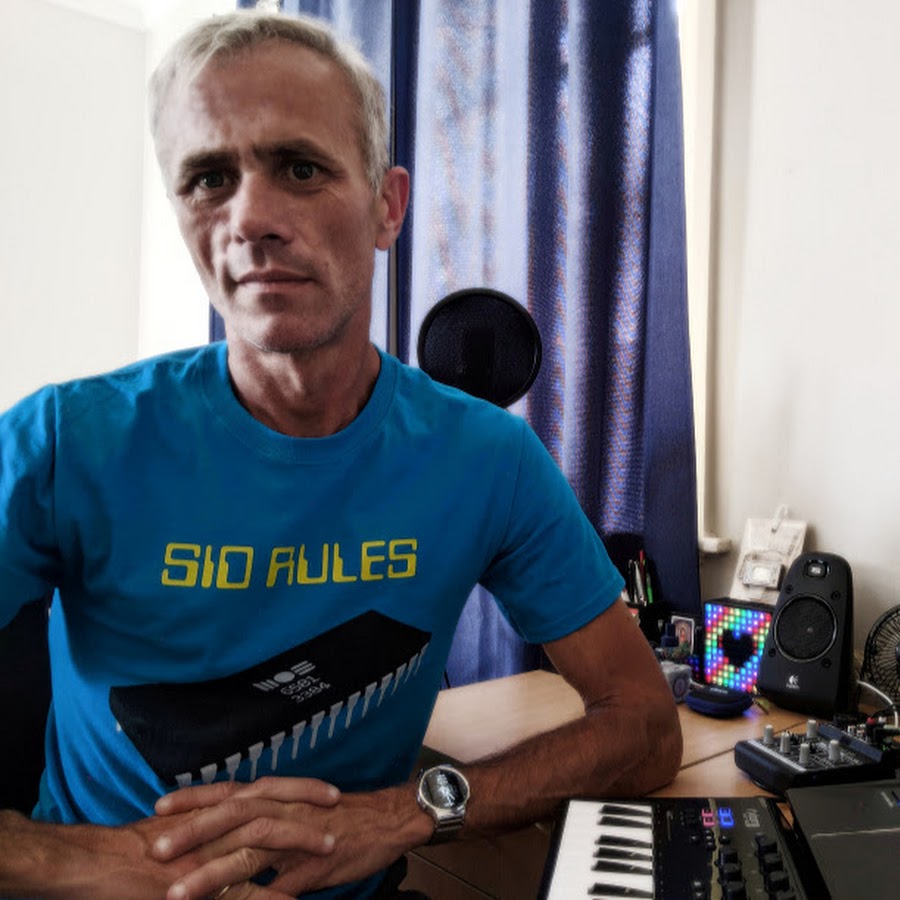 AMLnZu-QD_4Z1POnYn9H36W2Xyfq6R8C4enXCyVzFH0K=s900-c-k-c0x00ffffff-no-rj