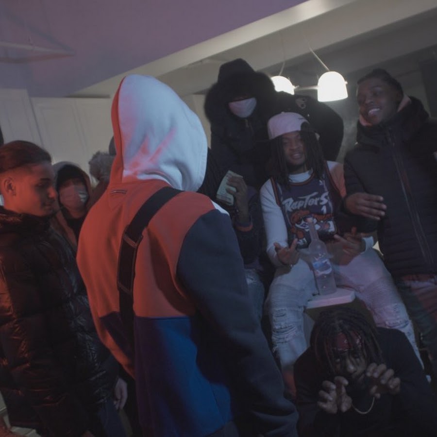 AMLnZu-SFflnX5TAmn135XLfuZQwmy7Vg-14dUloxS1a0w=s900-c-k-c0x00ffffff-no-rj