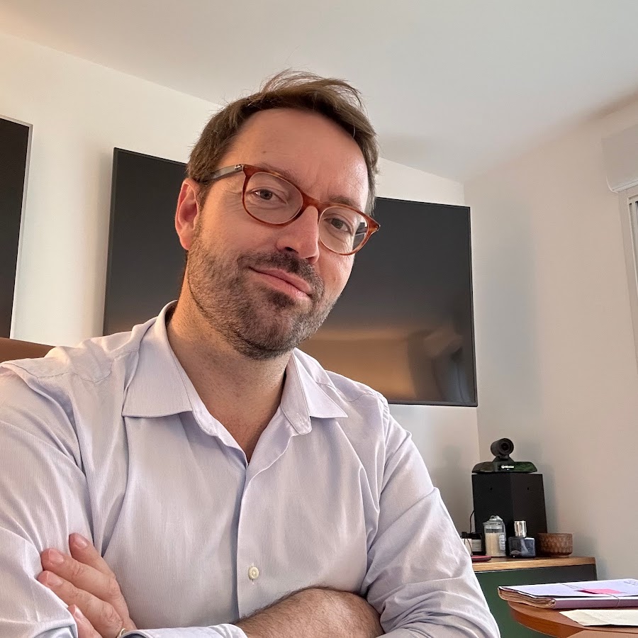 AMLnZu-TNujPQSkoE8BkyVsczDAymbXHcIyjPWSJe-_3oQ=s900-c-k-c0x00ffffff-no-rj