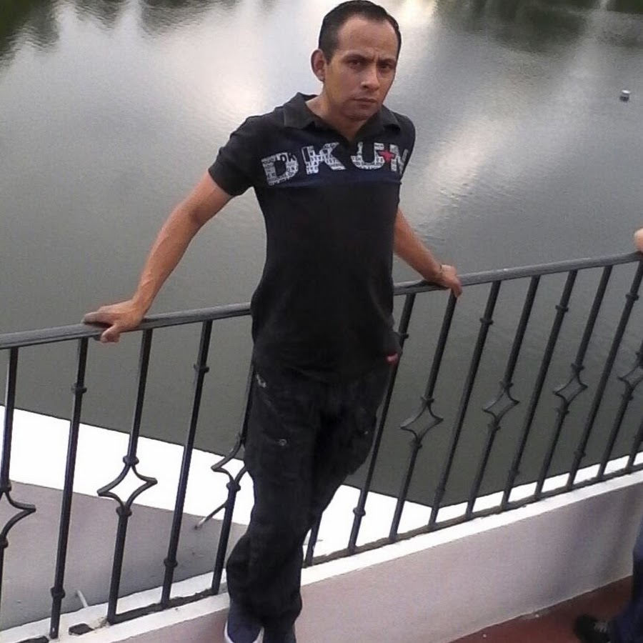 AMLnZu-UjTzU4CiT8cR-evCXGZi7DgWtLq7UORzaSq6hgg=s900-c-k-c0x00ffffff-no-rj