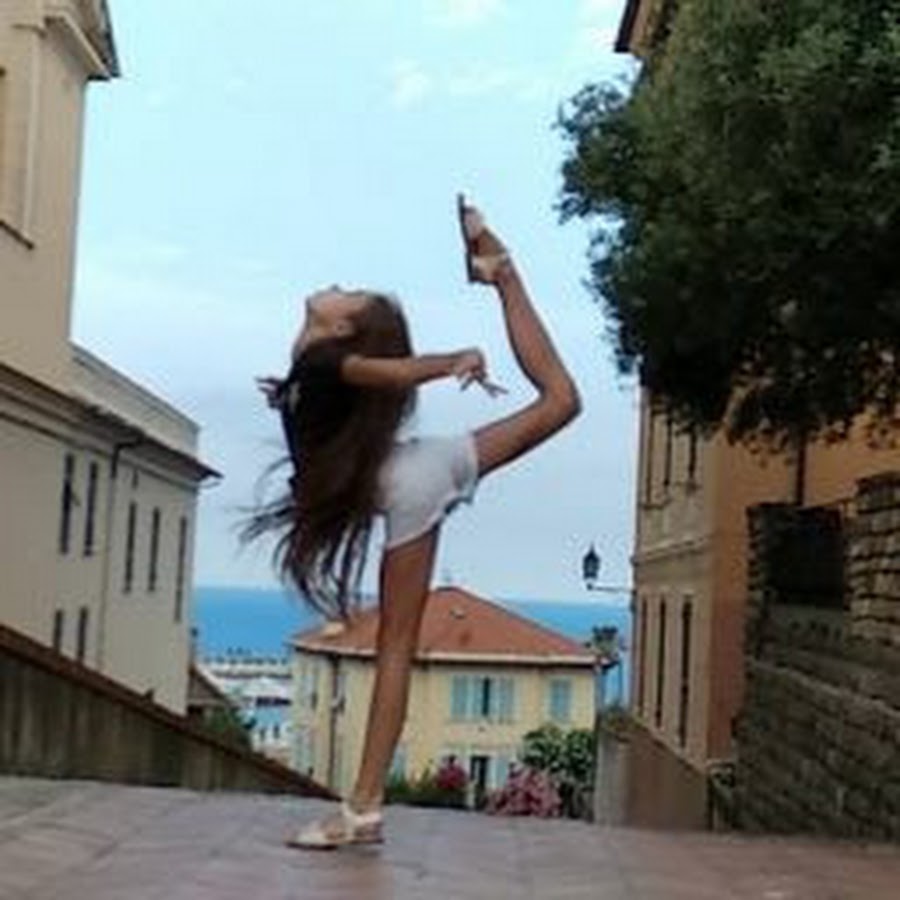 AMLnZu-X9Eve7obhXjq_6CTKEOYpzHZYlpopeBaR0qIvQw=s900-c-k-c0x00ffffff-no-rj