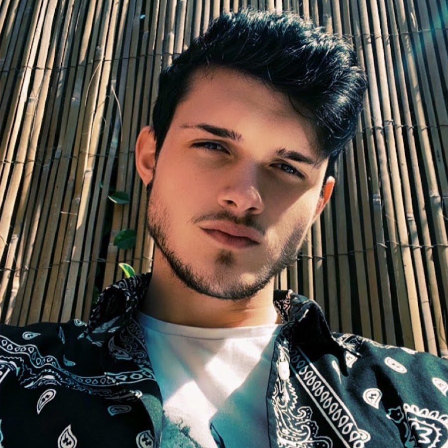 AMLnZu-XnpfUpVns8qOonskevjnhl5oWxkWY2YdIRiu4KQ=s900-c-k-c0x00ffffff-no-rj