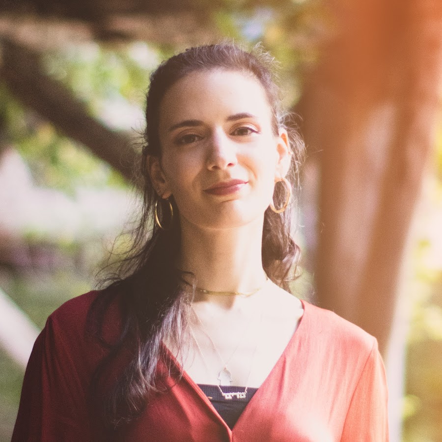 AMLnZu-a5i8a7XCajWL--F-QCMgHa_yr3TrjtavGOeRoxg=s900-c-k-c0x00ffffff-no-rj