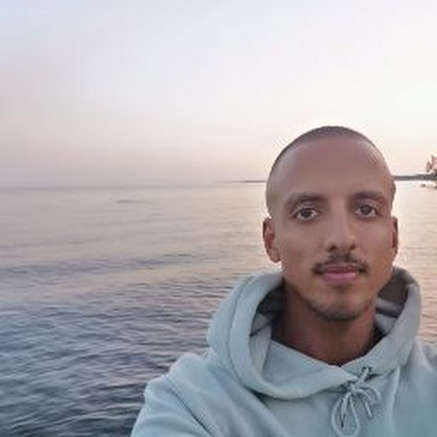 AMLnZu-dXsJtAgwk74wMgg_TVQwyPHe-0ZG6fhGXuSMZuw=s900-c-k-c0x00ffffff-no-rj