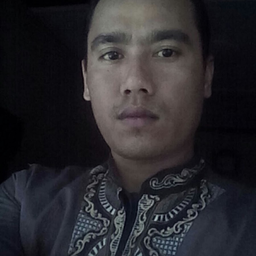 AMLnZu-eng8g33B16EJ_JKTMPC8k8RKgellAJ9ocRMDd=s900-c-k-c0x00ffffff-no-rj