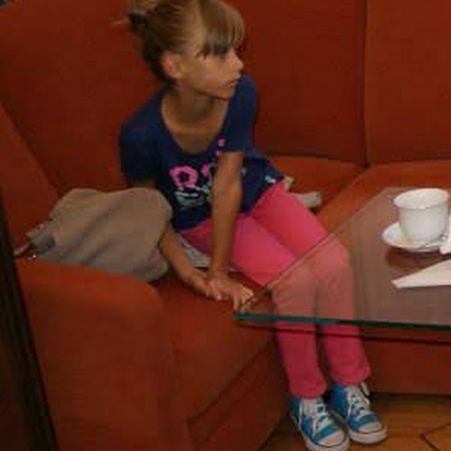 AMLnZu-iZ053CurkCWgmGJtTJhRx2_N_GdB1dZfaJQpU=s900-c-k-c0x00ffffff-no-rj