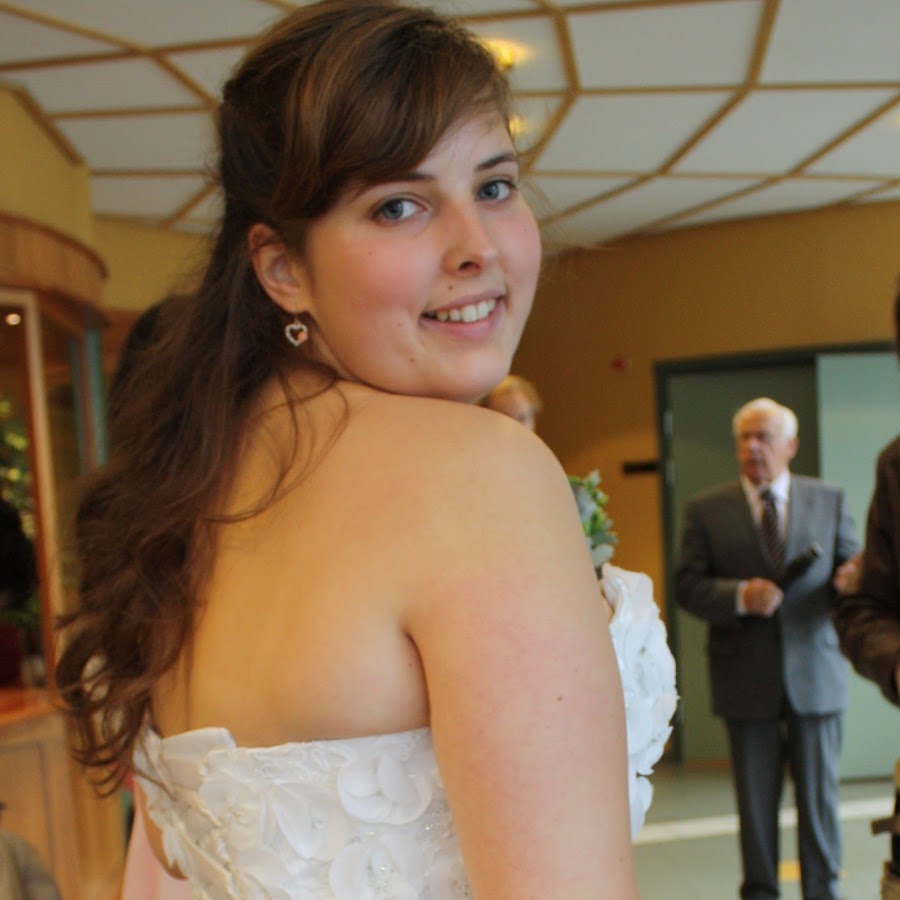 AMLnZu-o5dTpTeksECLNIXsRS6cGHp69DOZctmhV9ToPuw=s900-c-k-c0x00ffffff-no-rj