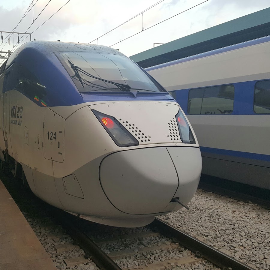 AMLnZu-qCWLnhd2_9e8cw-rhOnB2OBQ9wA26moLBllC6=s900-c-k-c0x00ffffff-no-rj