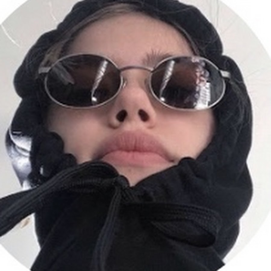 AMLnZu-trJRswX5ZV_cRXm1PFVpKB5nN8iMKEDB-XO4s=s900-c-k-c0x00ffffff-no-rj