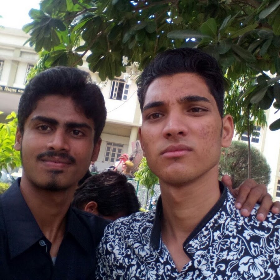 AMLnZu85VbCxaSJDwSlLQDgU7-0h6A-ng6eRl4wthN1y9A=s900-c-k-c0x00ffffff-no-rj