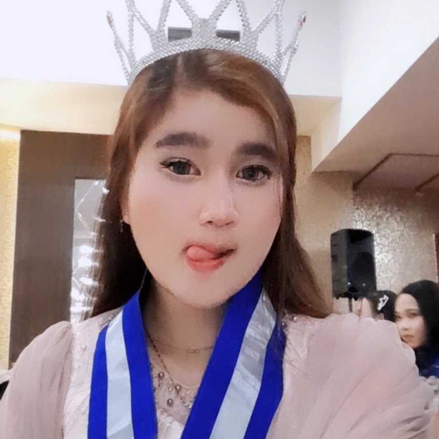 AMLnZu86APsytNFrJ3tWZXzDDQxm8G3gRhb-BO3g9KP6=s900-c-k-c0x00ffffff-no-rj