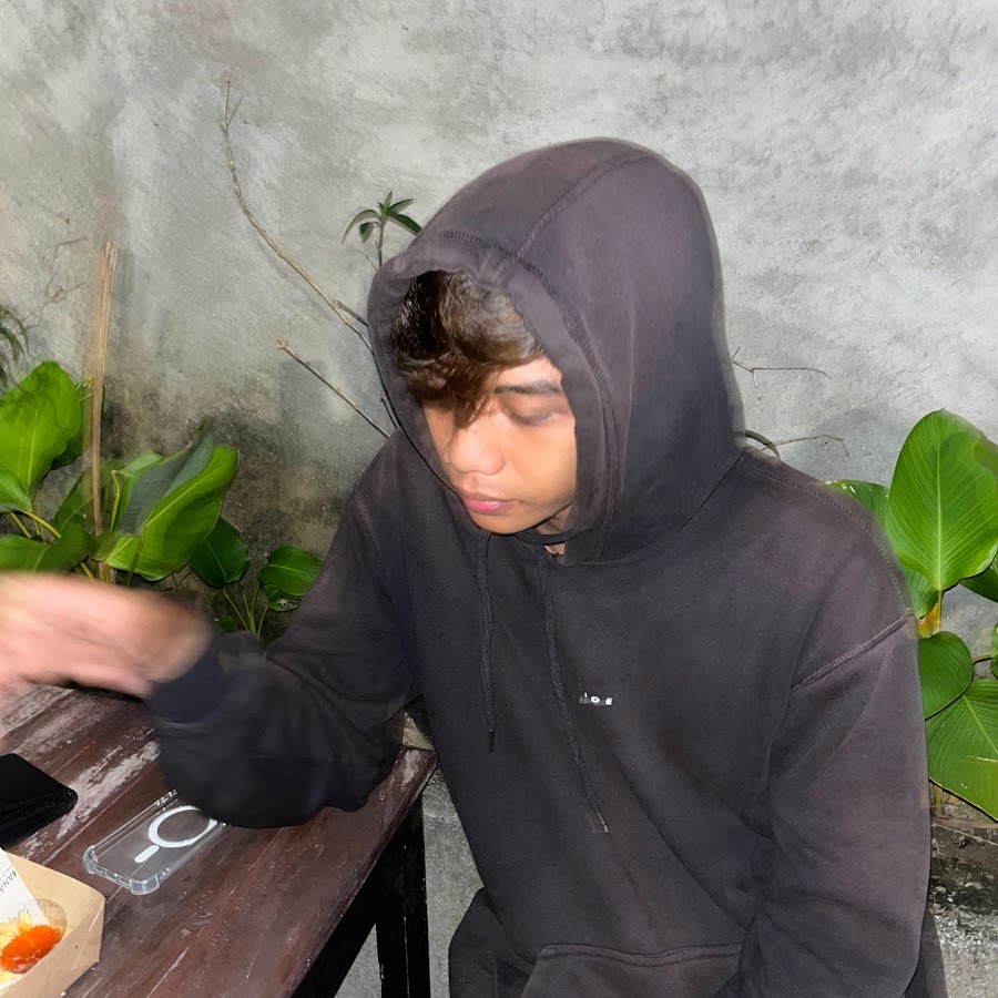 AMLnZu893Ye5CGiEZhsr9eO8DEDXxtZdP269wj1QbOvh=s900-c-k-c0x00ffffff-no-rj