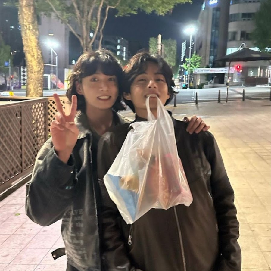 AMLnZu8Sh9Yhg4mJ5AHSGk_3tuftKMippsyWCuLn9ZlBew=s900-c-k-c0x00ffffff-no-rj