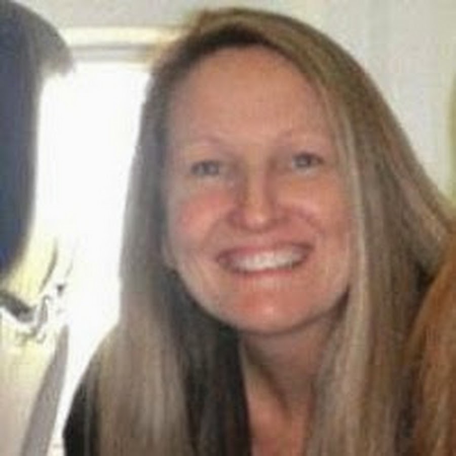 AMLnZu8ZvdrAWTt-Y4cIs0uO-bQeOmpCUitjwbwsIp-l=s900-c-k-c0x00ffffff-no-rj