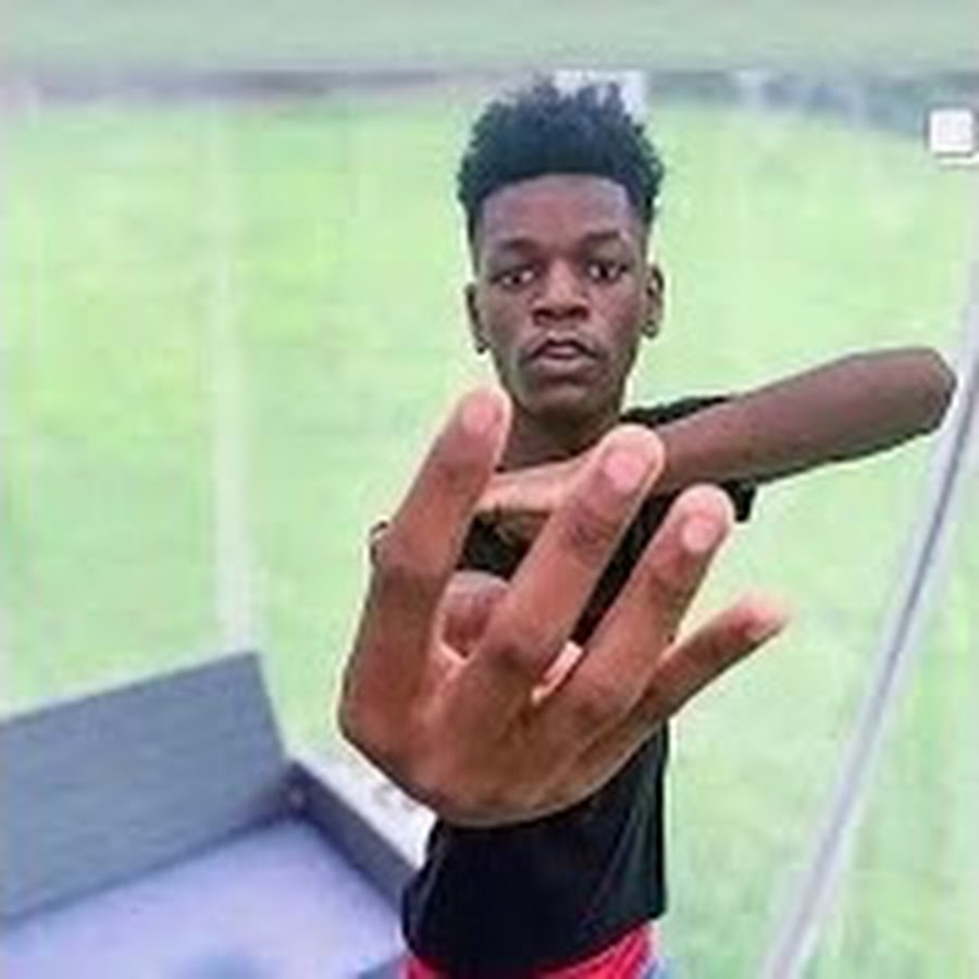 AMLnZu8fIZrYer7-1uibmjf8blHessnlGSGzlNZormCm=s900-c-k-c0x00ffffff-no-rj