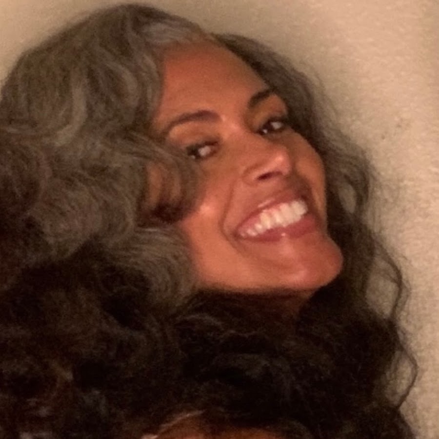 AMLnZu8uOsuSZV-pn3FxifenRXEeCACNFEX_V-okgJftyQ=s900-c-k-c0x00ffffff-no-rj