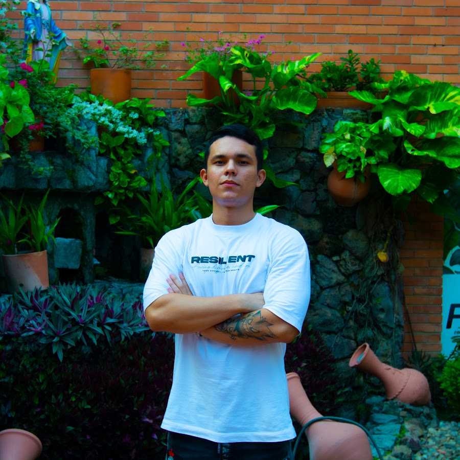 AMLnZu8z9KLrh-TGfmzWzPnK8KEVfHhEyo5A2u8PFC3tzHY=s900-c-k-c0x00ffffff-no-rj