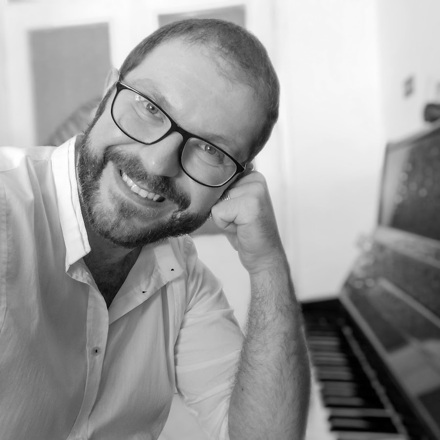 AMLnZu9-Iul5iCtn-QwjUtRy4p_RMR-h1omYFL_dYL7gog=s900-c-k-c0x00ffffff-no-rj