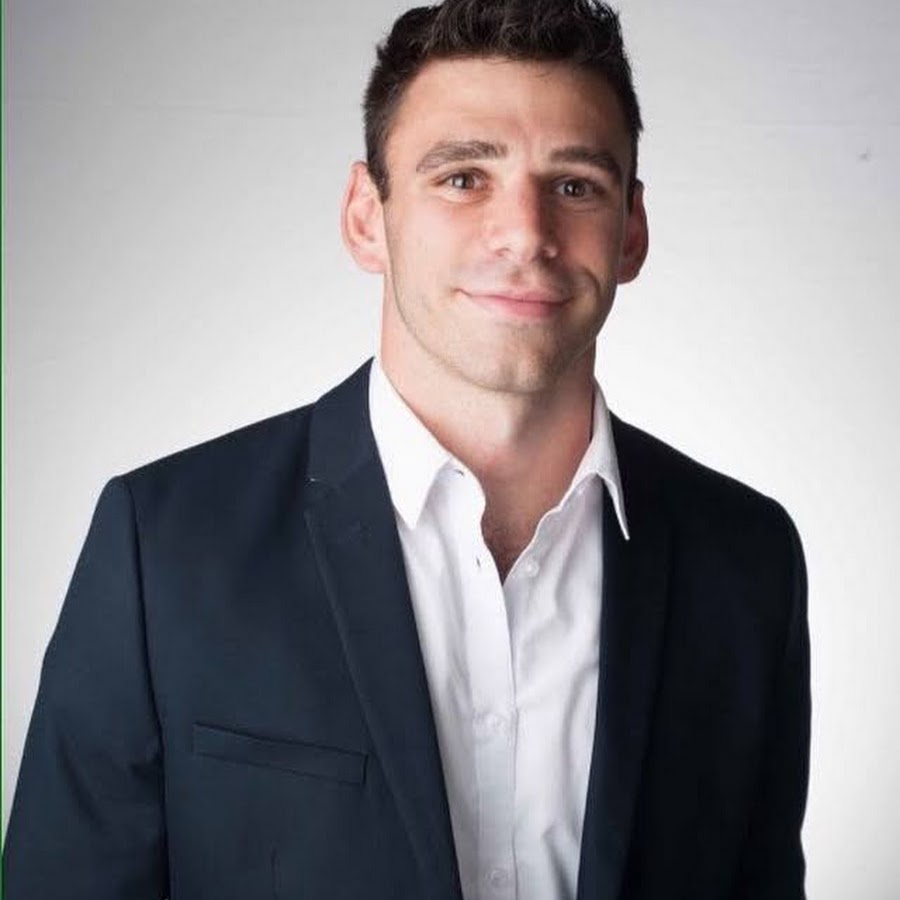 AMLnZu9-UCfOgJ7dSSXmlm_L3F9JLzAqajw8H6Q5OdZaXQ=s900-c-k-c0x00ffffff-no-rj