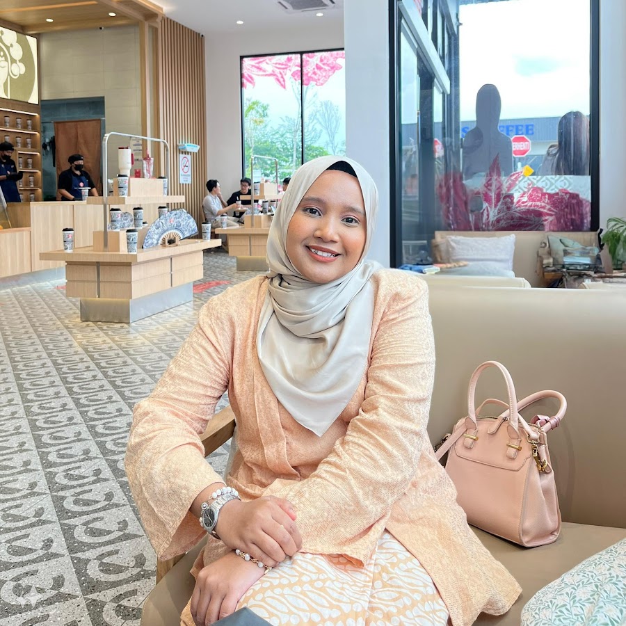 AMLnZu9FEE2gqOgNt-ZQVjMJqPjos5-cSjrmPd4CeFy-_QM=s900-c-k-c0x00ffffff-no-rj