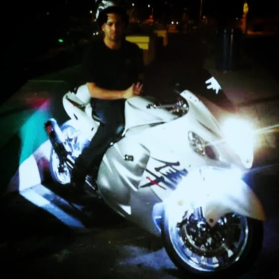 AMLnZu9Gp1P1axyje_XUR7wD3lpIkMZy7rIYBggso4YKcA=s900-c-k-c0x00ffffff-no-rj