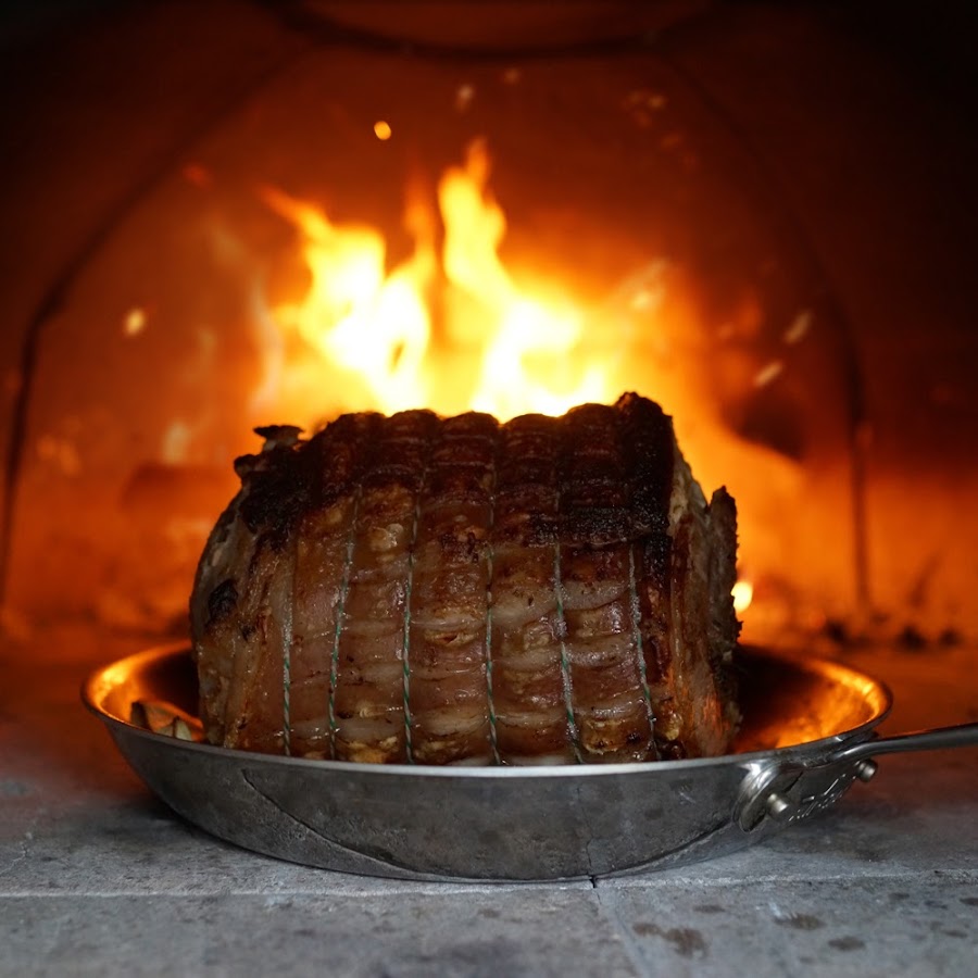 AMLnZu9GvT6m755A-hI5foBBUR8T1DXVL-KCbOk5zoLa=s900-c-k-c0x00ffffff-no-rj