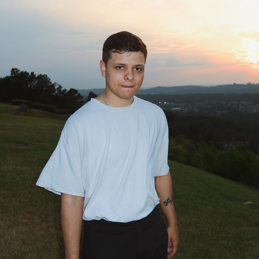 AMLnZu9MsOwkVbvzrBV9I8V6_zgjtPeWnsk10YK0JfrXDw=s900-c-k-c0x00ffffff-no-rj