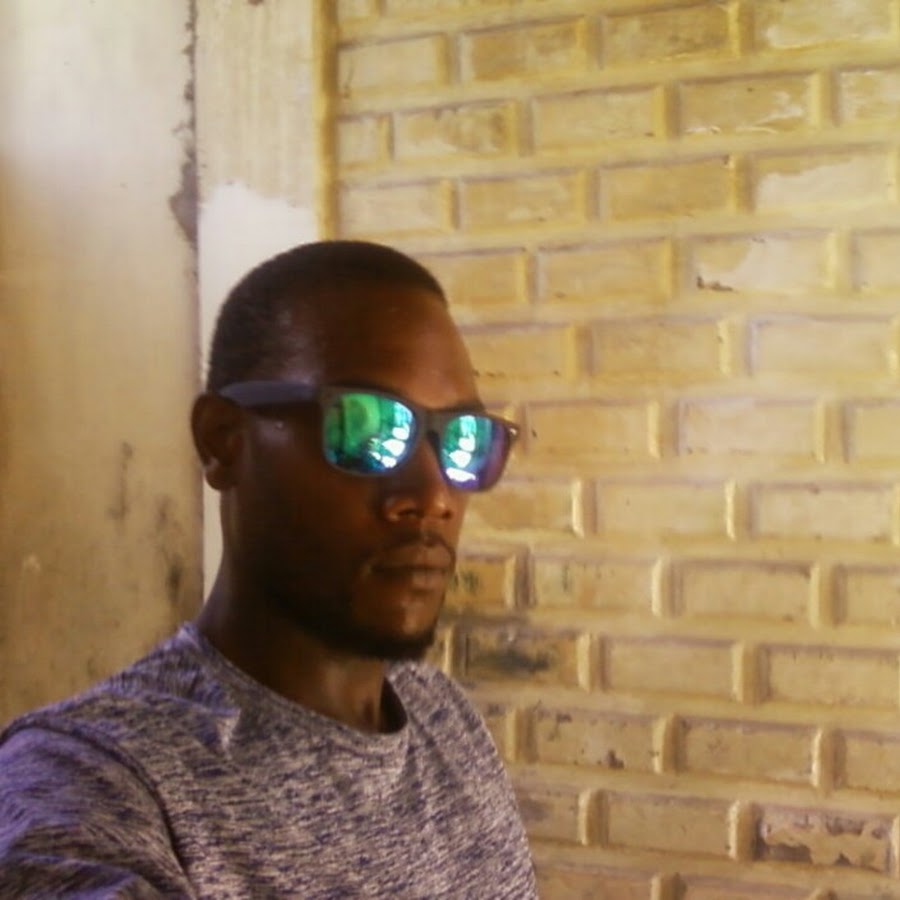 AMLnZu9QsWl6xjvU-_2n0yRfVl4MFLB9jqqcEG7o0gC_=s900-c-k-c0x00ffffff-no-rj