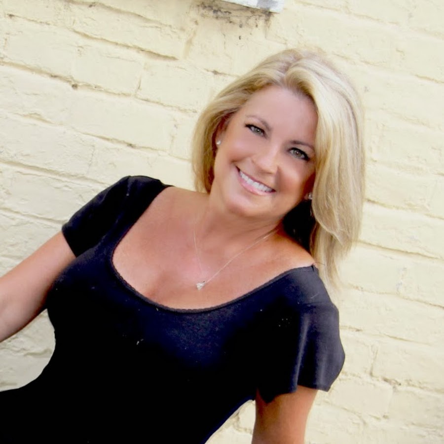 AMLnZu9cR_E0j2VN5-O2nxveieqbprry_qTzxS7EsjO1dg=s900-c-k-c0x00ffffff-no-rj