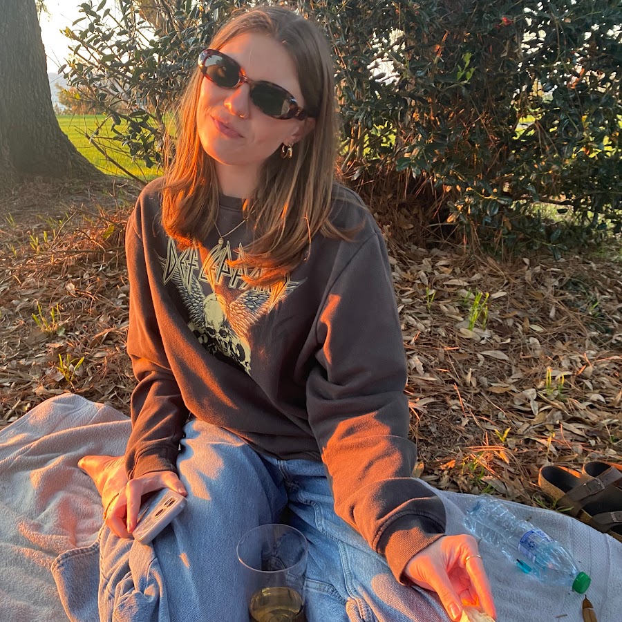 AMLnZu9idY5RIr_VwgC51nakrc5_5MuH01fa33QX8uf_=s900-c-k-c0x00ffffff-no-rj