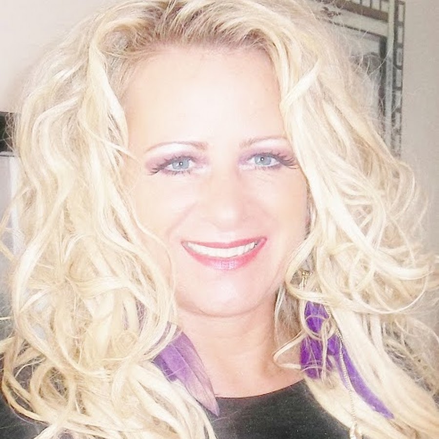 AMLnZu9kg8gRtmZSiHhqOg5ZMdsHQy9vBXrApYT-RWETNA=s900-c-k-c0x00ffffff-no-rj