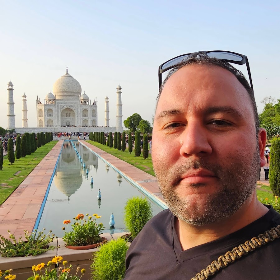 AMLnZu9nSWfg6x4dC6-pDiVp9M_vLcjQ7VLHlv72TPDLUg=s900-c-k-c0x00ffffff-no-rj