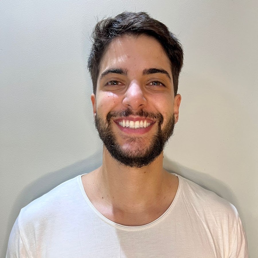 AMLnZu9r8zeQd2zf3-KGMROxyEgXandoISr8816hRMc8sA=s900-c-k-c0x00ffffff-no-rj