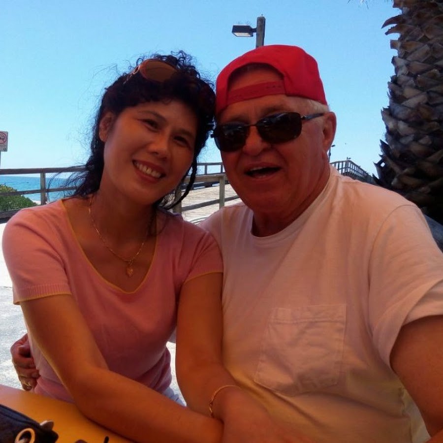 AMLnZu9v4pofsUoip-64r6I9Ue_CLTmE0XKVdt57OyTa=s900-c-k-c0x00ffffff-no-rj