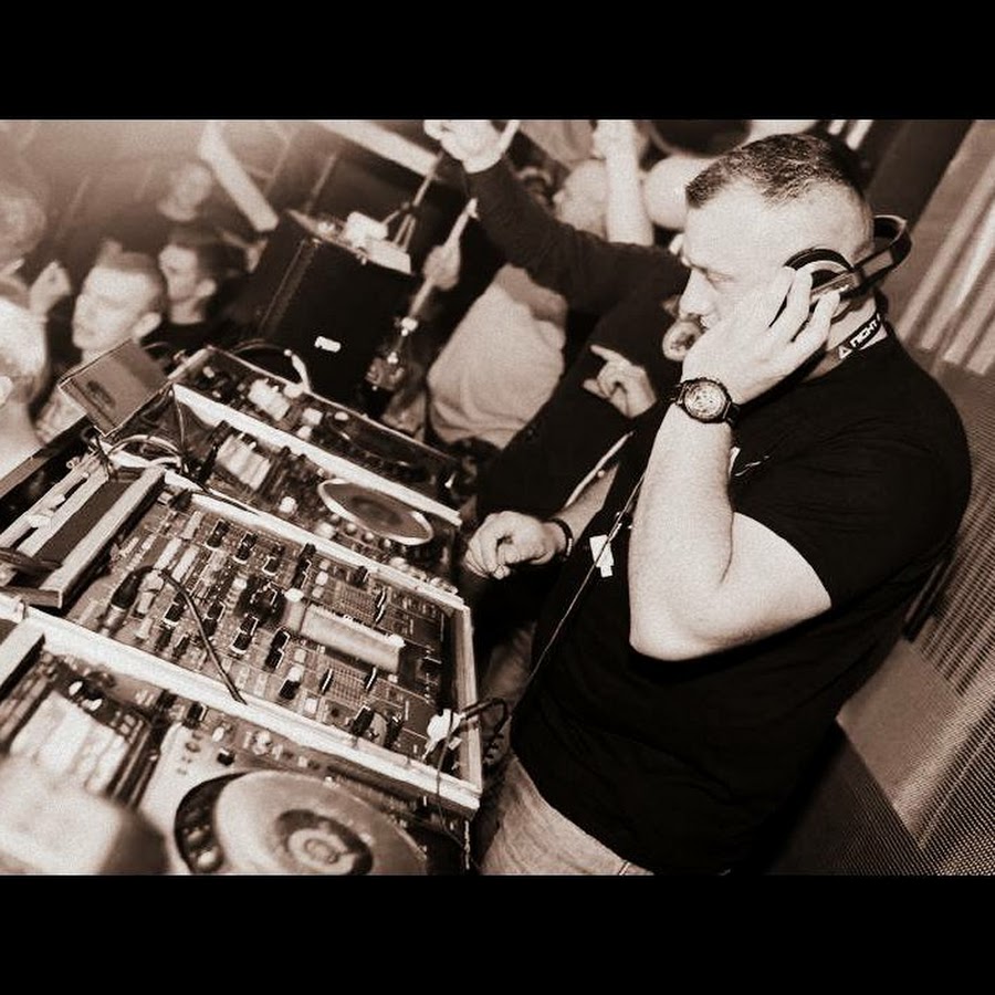 AMLnZu9yWx8eW_p5qOjoHO64IxqKtG1lV_HdO7wD9kPLew=s900-c-k-c0x00ffffff-no-rj